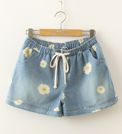 Daisy Print Drawstring Denim Shorts on Luulla